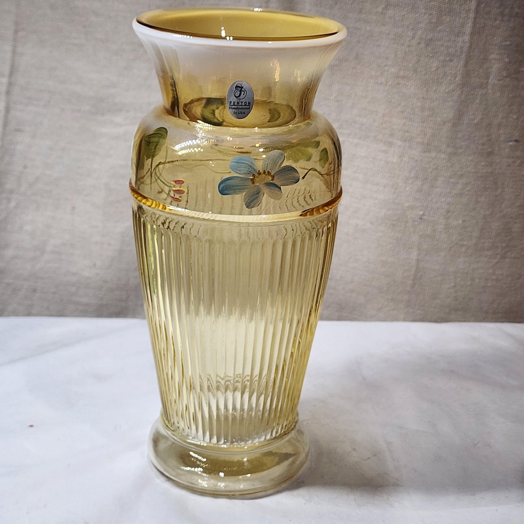 Fenton Yellow Opalescent Daisy Blue on Silken Sand Adam's Rib Vase ...