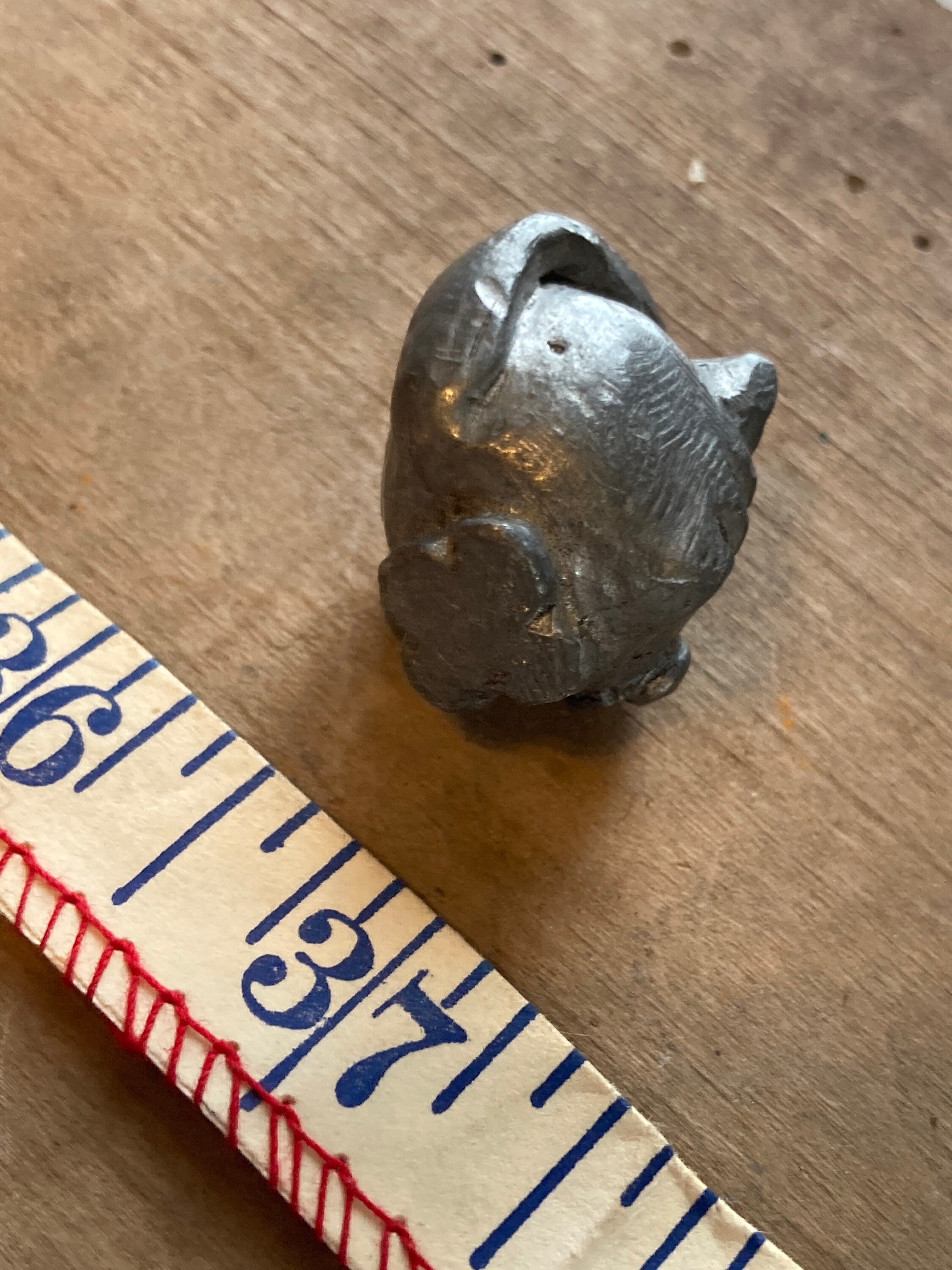 Art & Collectibles lead mini cat figure *must see* Vintage Homemade Art ...