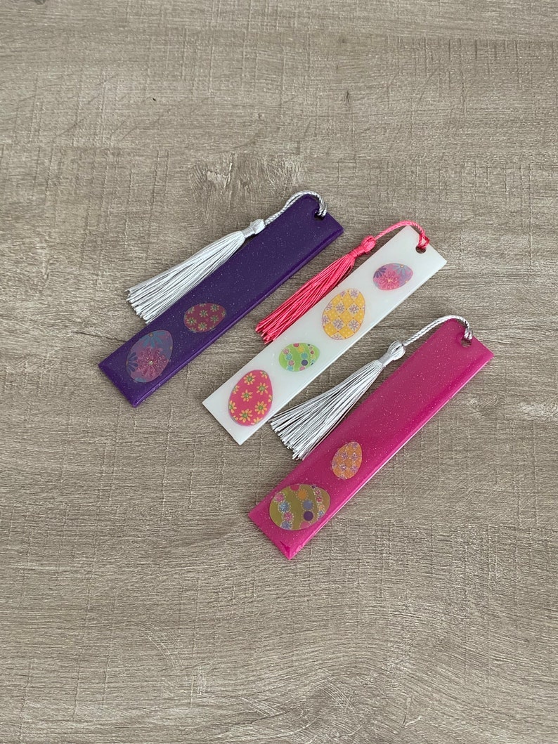 Easter Egg Resin Bookmark | Book Lover Gift - Etsy