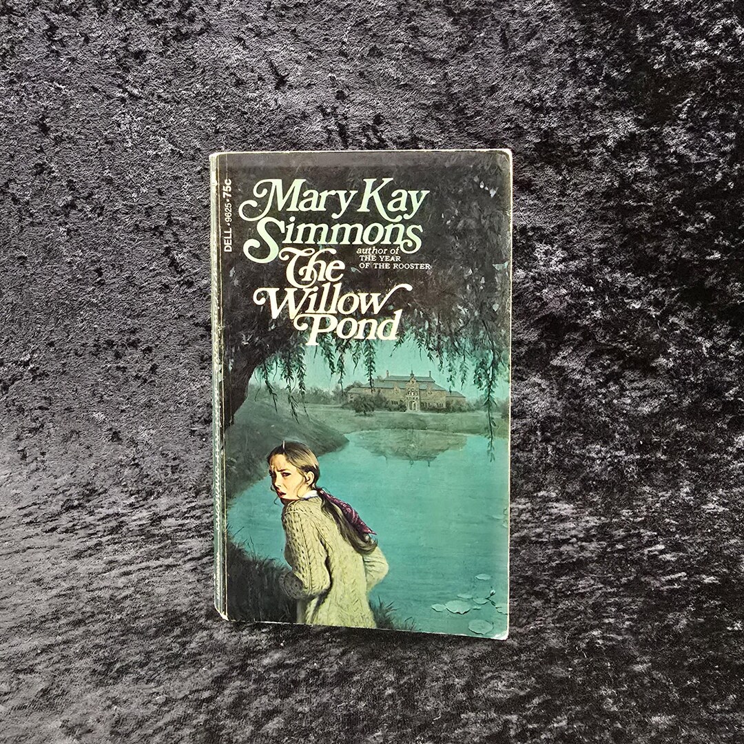 The Willow Pond by Mary Kay Simmons - 1972 Vintage Gothic Romance ...