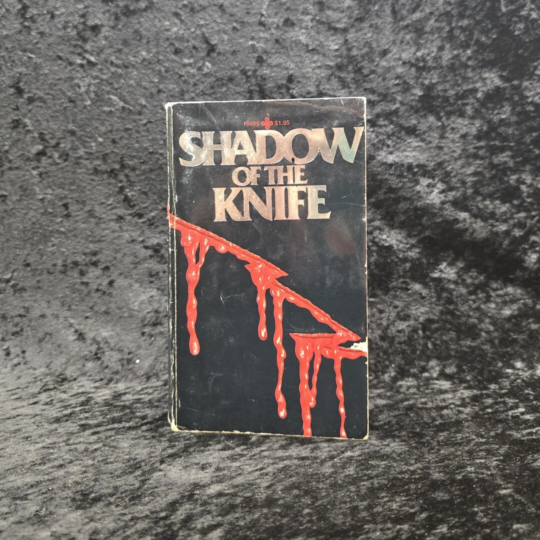 Shadow of the Knife by Kenneth R. Mckay - 1978 Vintage Horror Paperback ...