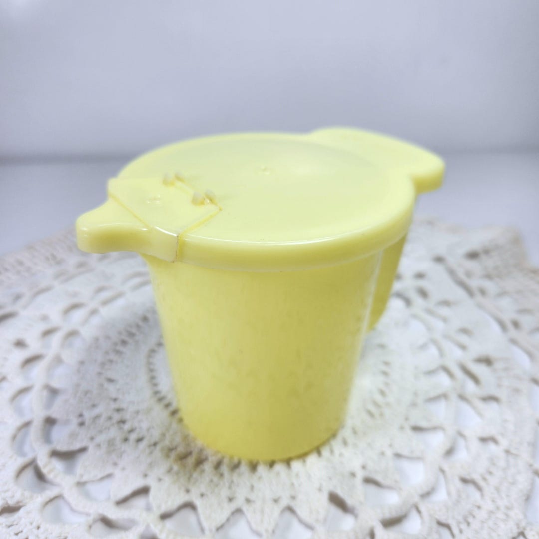Vintage Tupperware Creamer With Flip-top Lid #574 Yellow Made in Canada ...