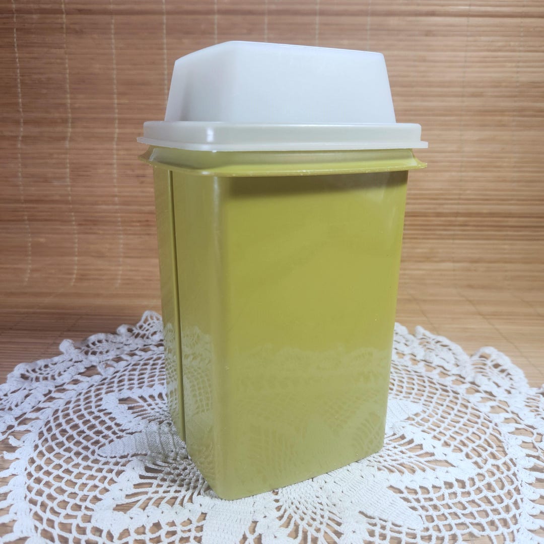 Tupperware Pick-a-deli Pickle Olive Keeper 1330 Avocado Green Container ...
