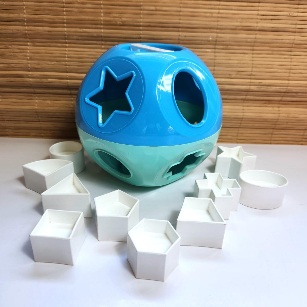 Tupperware Shape O Toy Ball Mint Green Light Blue 10 White Shapes ...