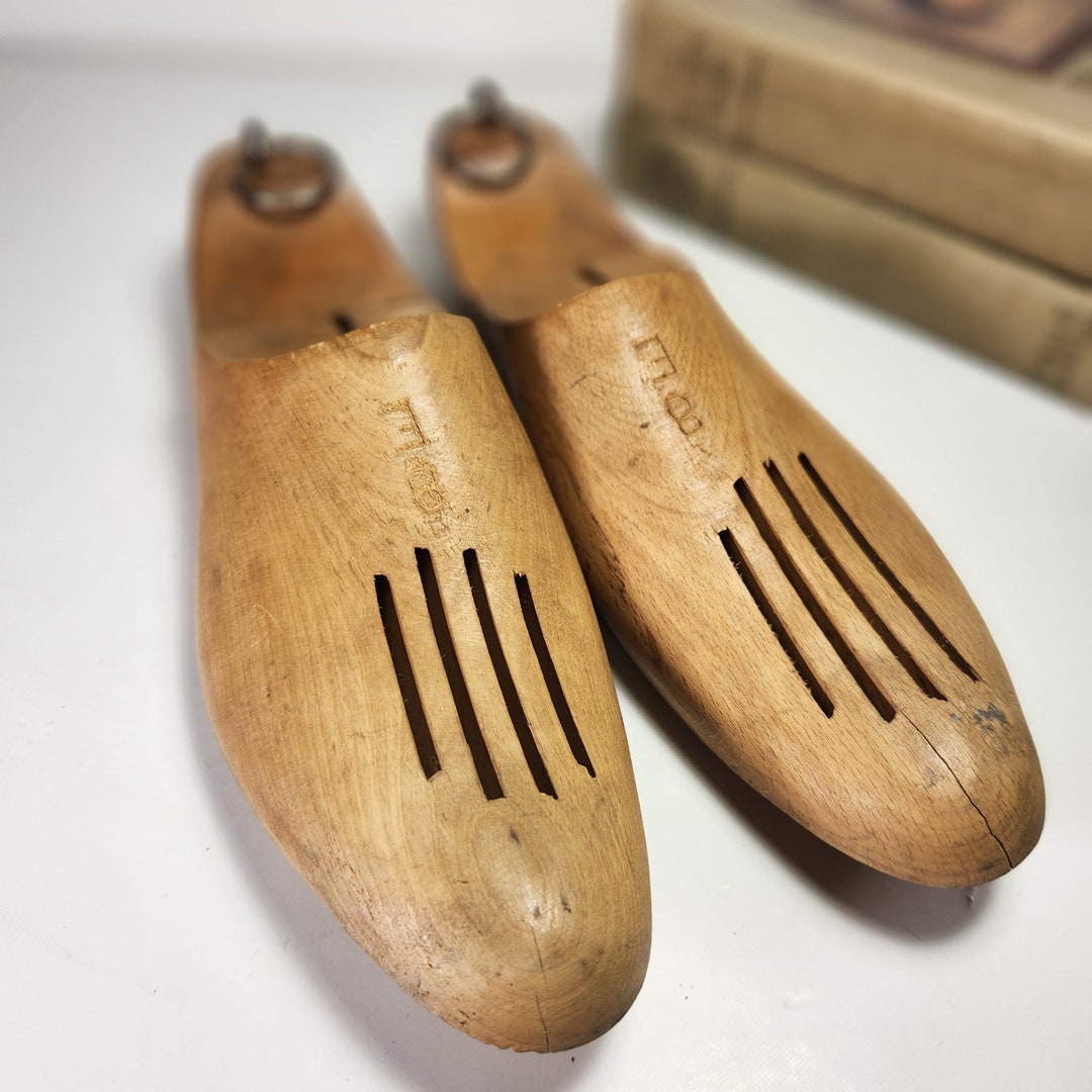 Vintage Wooden Shoe Stretchers Form Shapers 8E Circa 40s Farmhouse ...