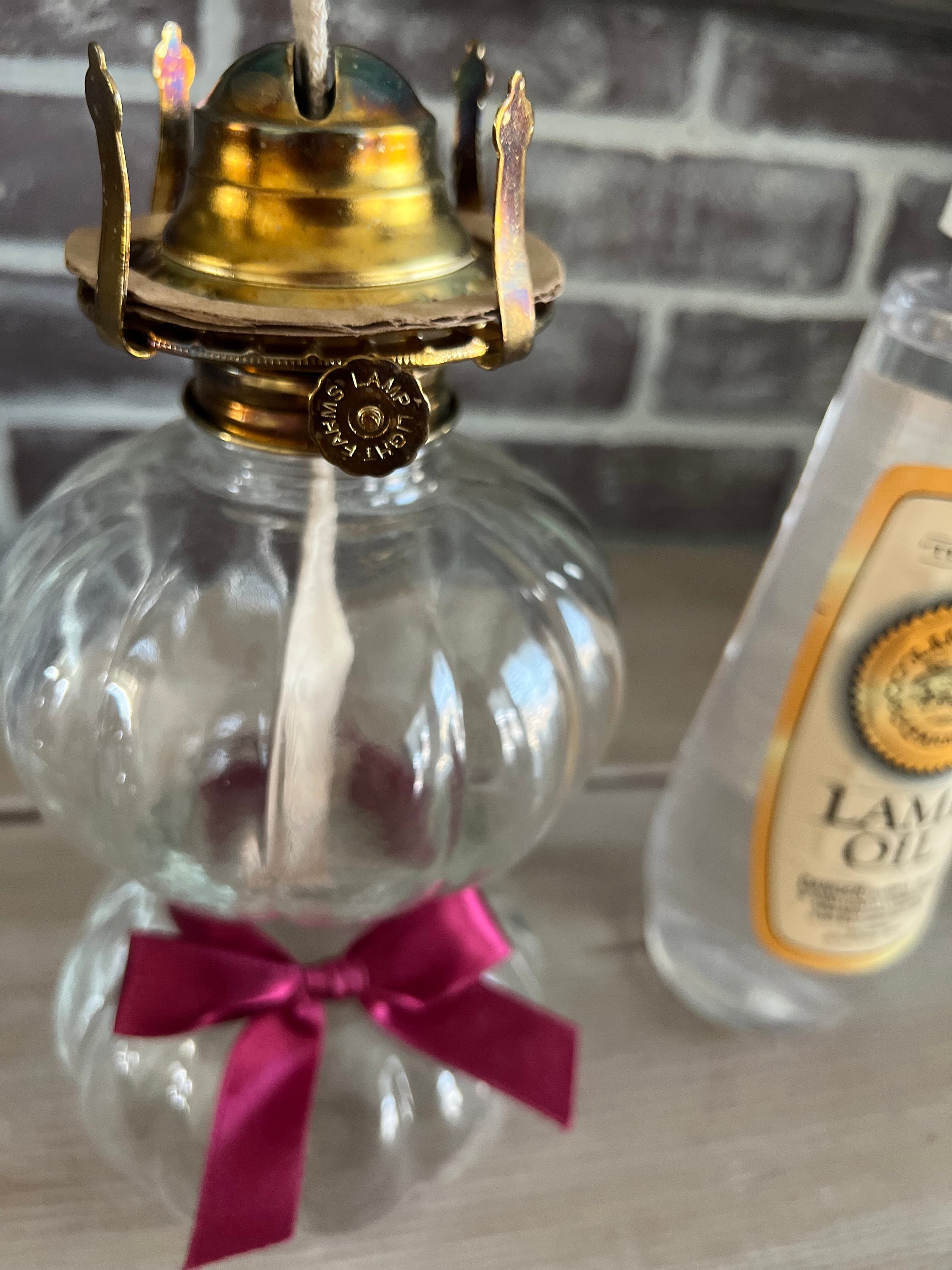 Vintage Chesterfield Oil Lamp by Lamplight Farms, 16 Height, NIB, Circa ...