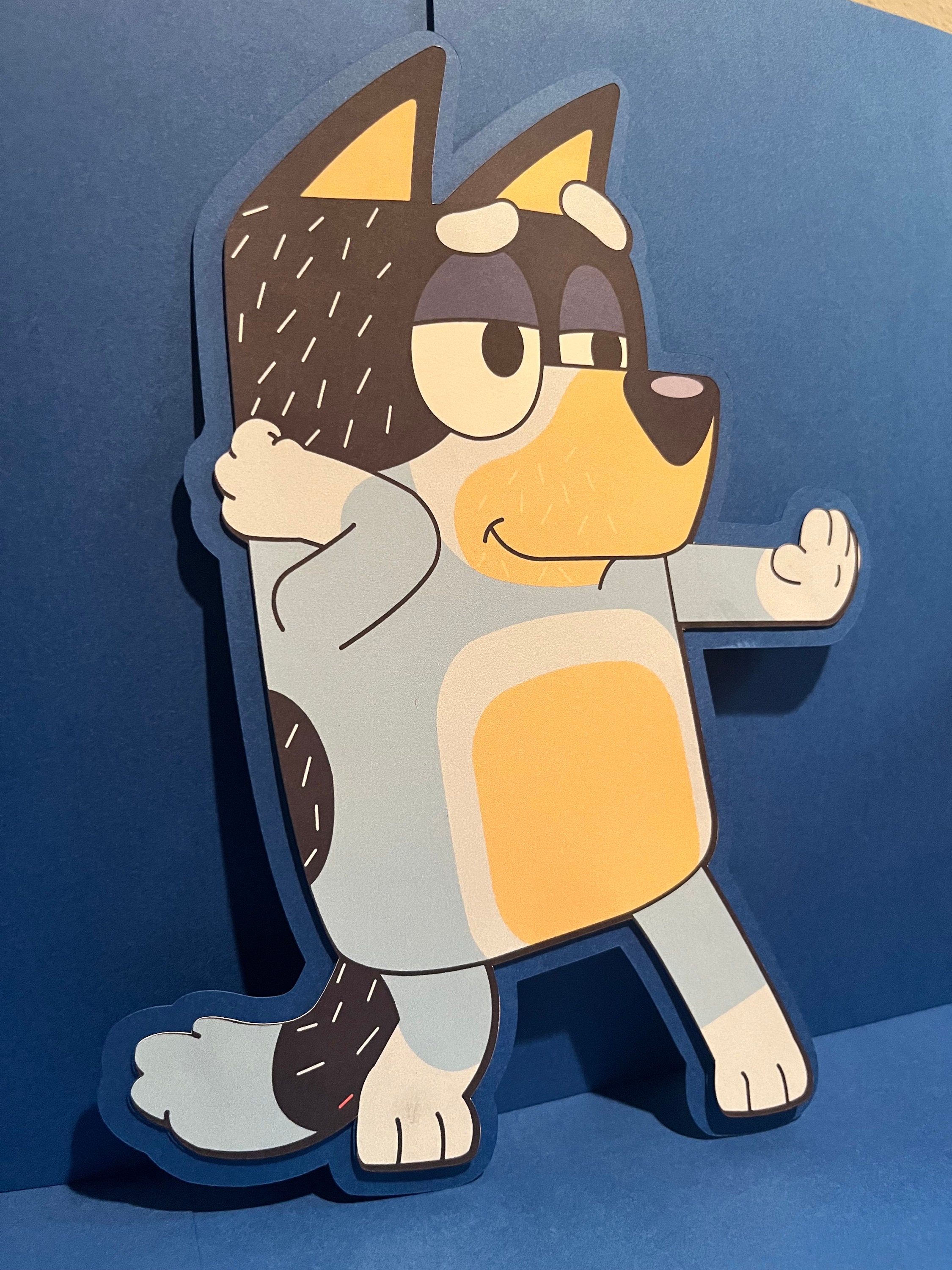 Bluey Bandit Chilli Bingo And Friends Carácter de cartulina Recortes de ...