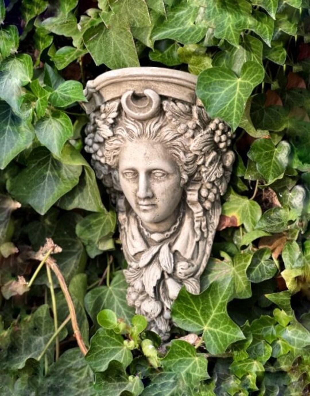 Female Concrete Head Wall Hangers Stone Woman Face Woman Bust Statue ...