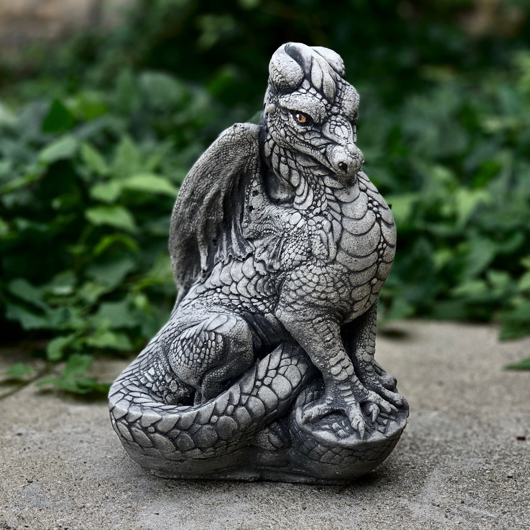Large Winged Dragon Statue Amazing Dragon Sculpture Detailed Dragon ...