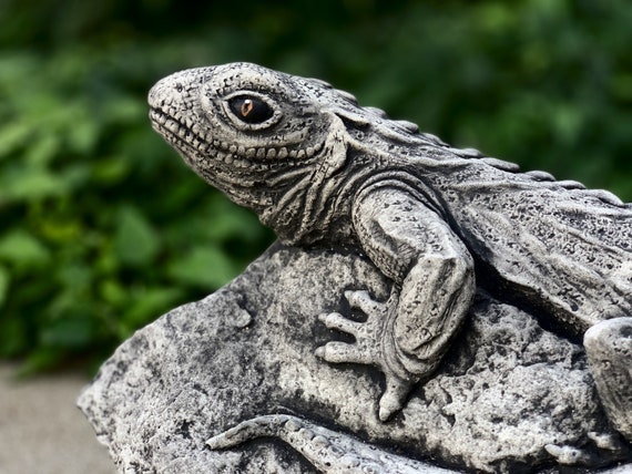 Lizard Garden Statues