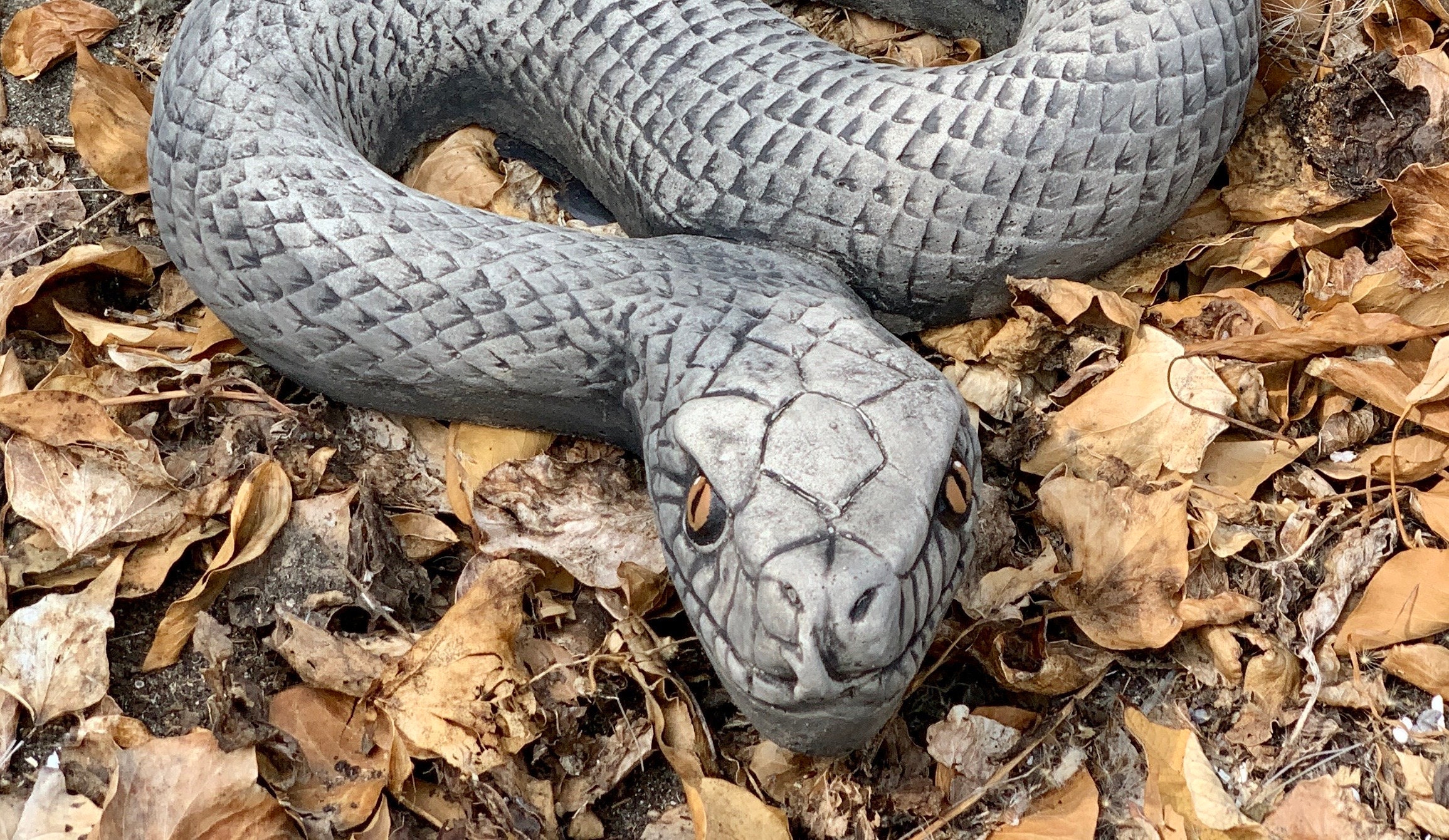 Concrete snake statue Cobra snake sculpture Garden python ornament ...