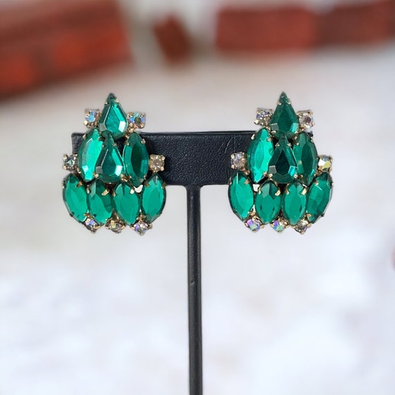 Vintage Emerald & AB Clear Rhinestones Brooch and Ear… - Gem