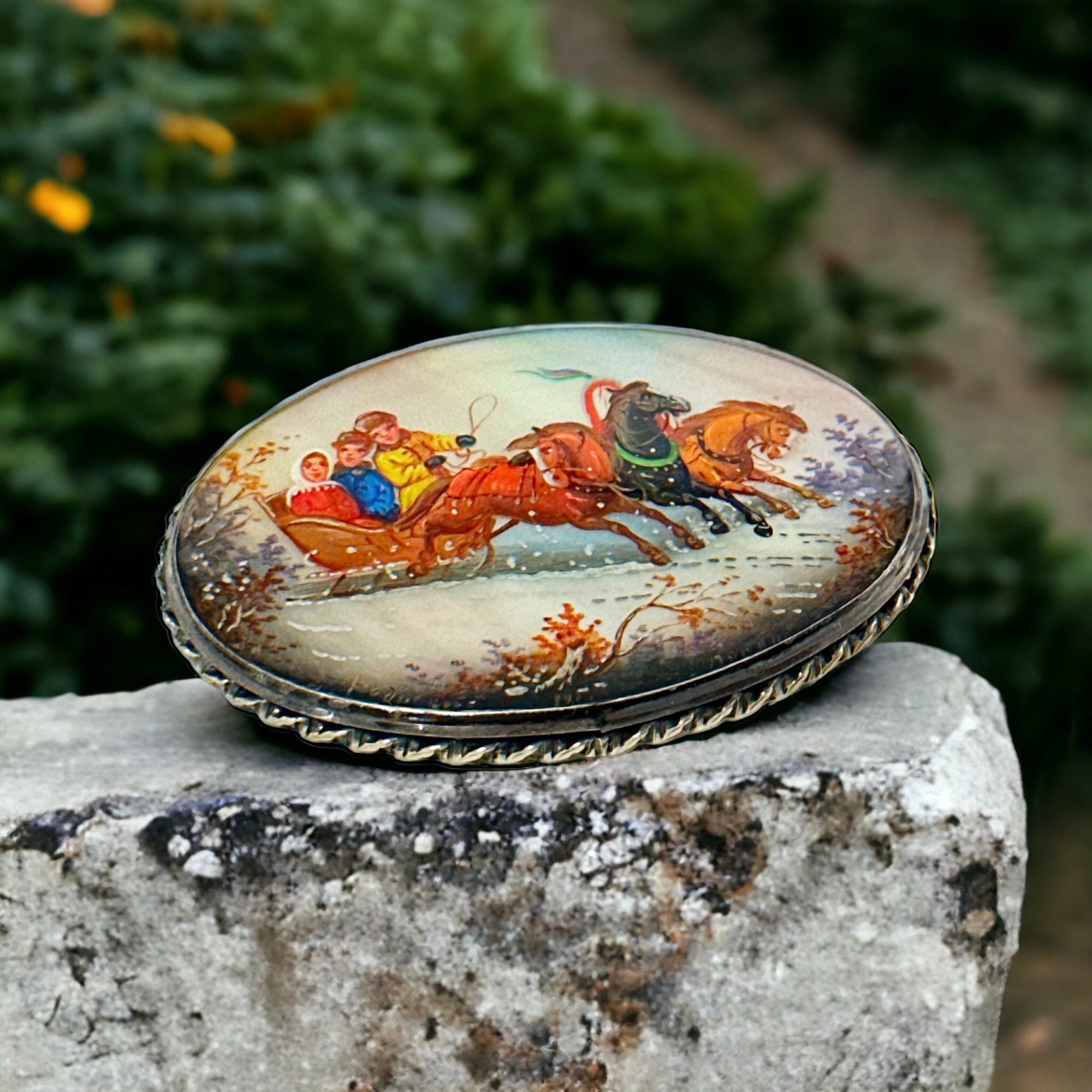 Vintage Russian Fedoskino Miniature Brooch Hand Painted on Mother of ...