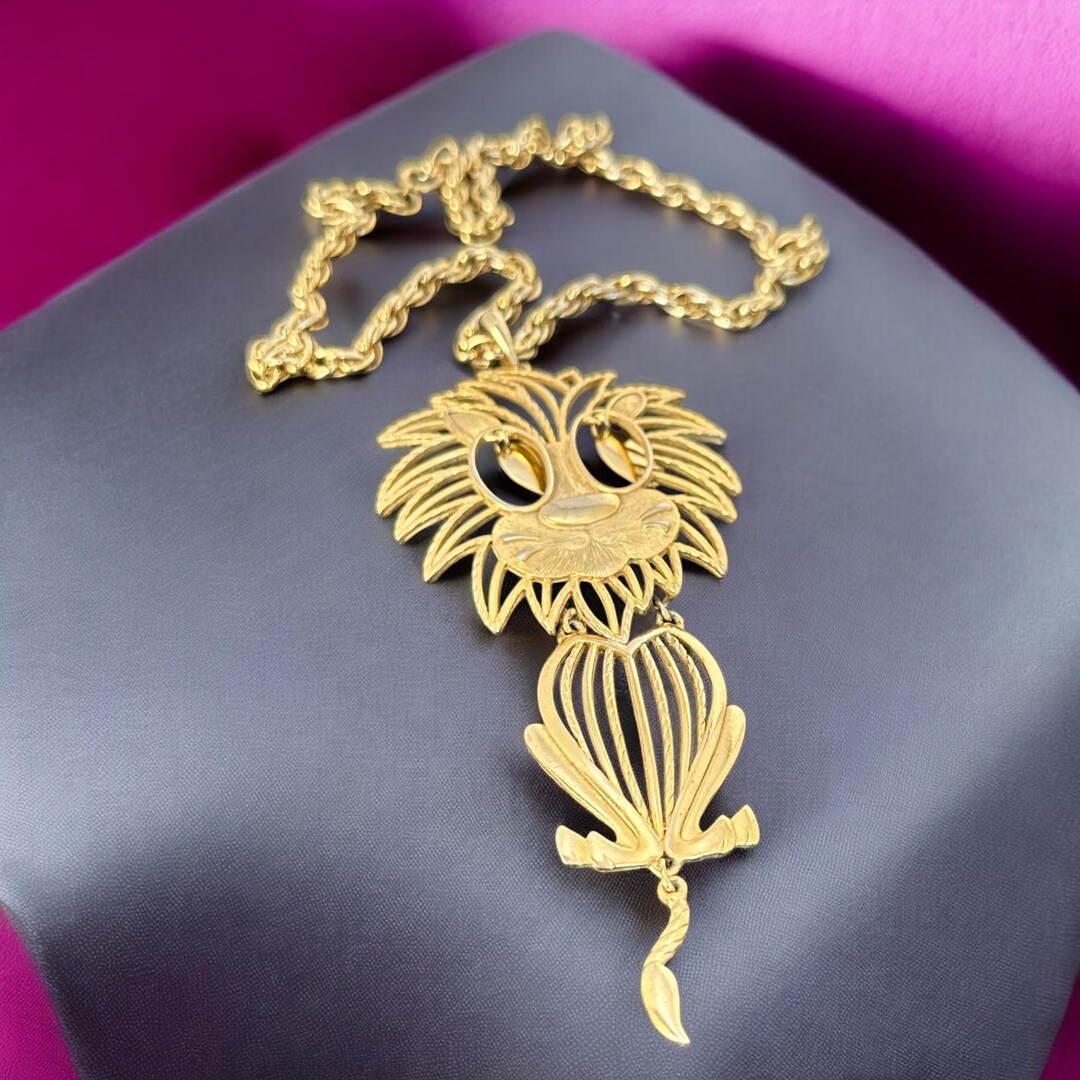 Vintage Signed Alan Articulated Lion Pendant Chain Necklace | 1970s ...