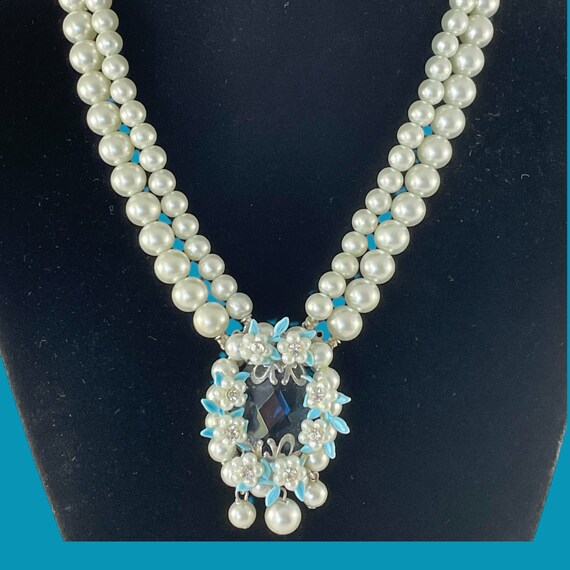Vintage 1950s Faux Pearls & Blue Floral Ornate Pendan… - Gem