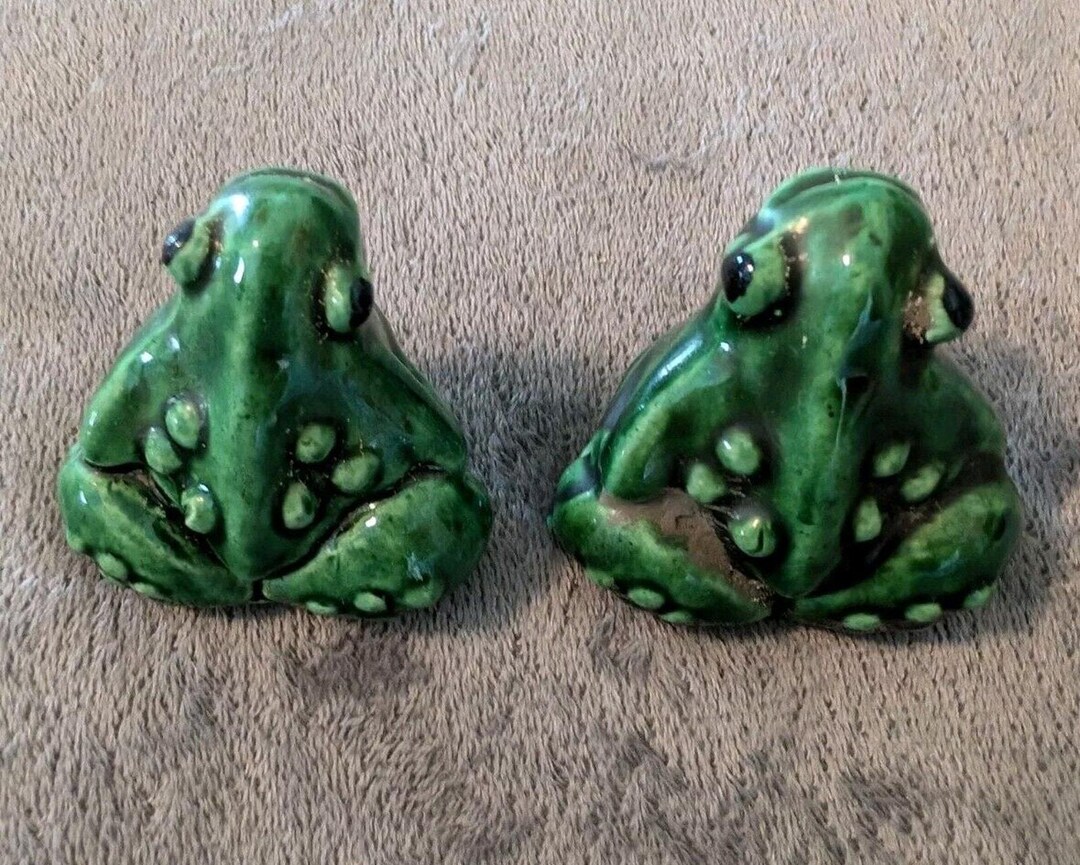 Vintage Green Frogs Ceramic Salt & Pepper Shakers Set 2" Novelty ...