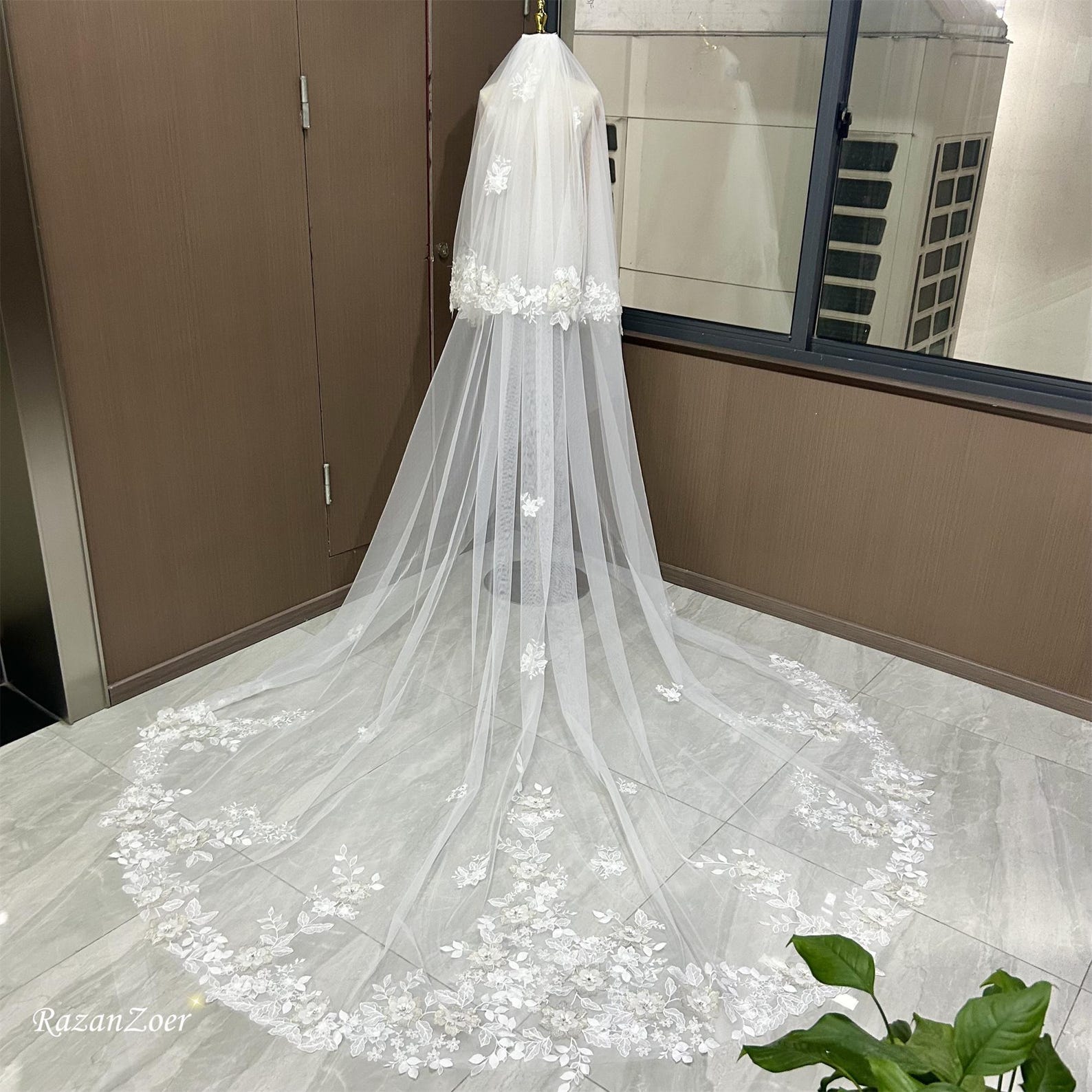 Two-tier Lace Veil With Blusher, Veil With Face Cover, Cathedral Veil ...