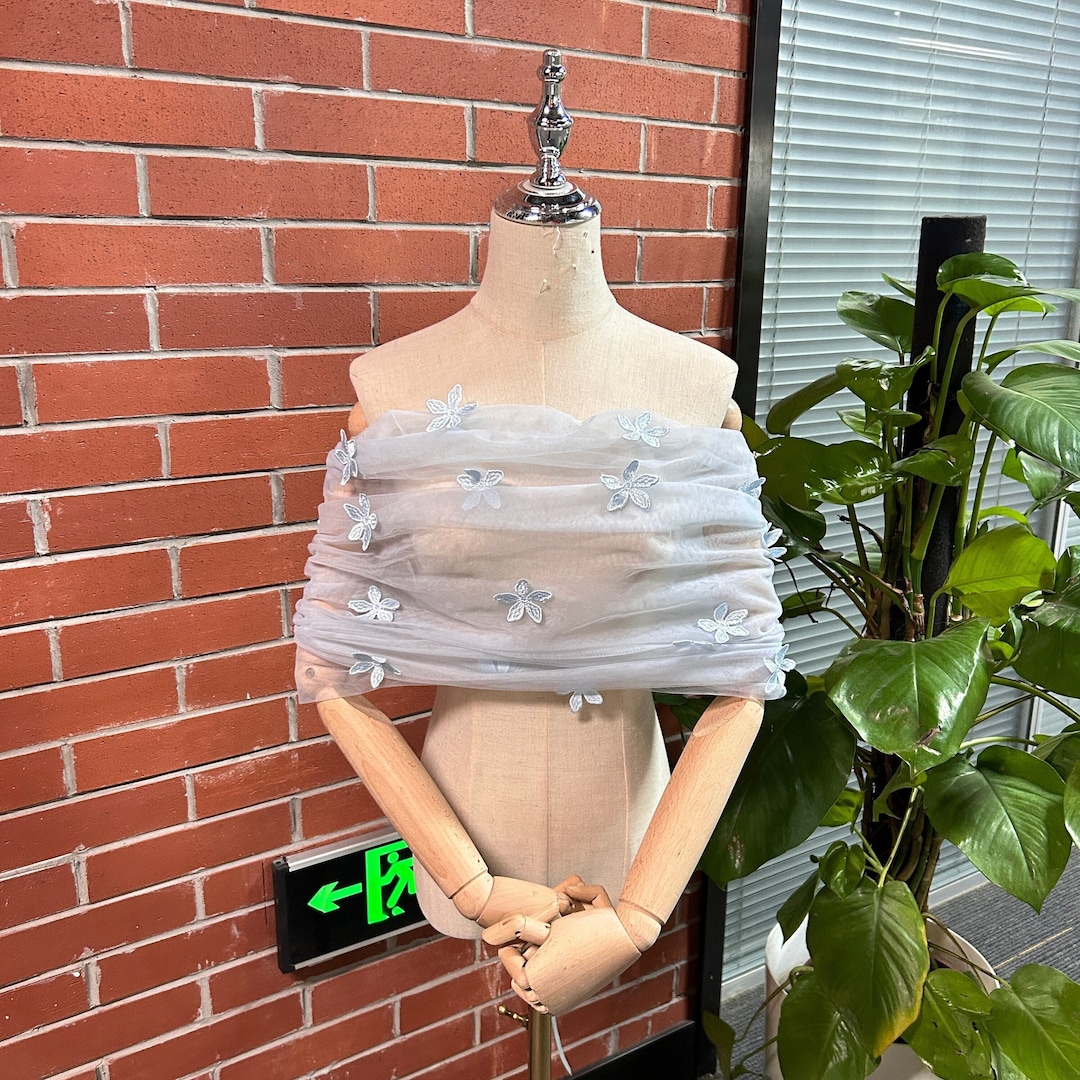 Light Blue Off-the-shoulder Shawl, Flat Neck/v Neck Shawl, Small Flower ...