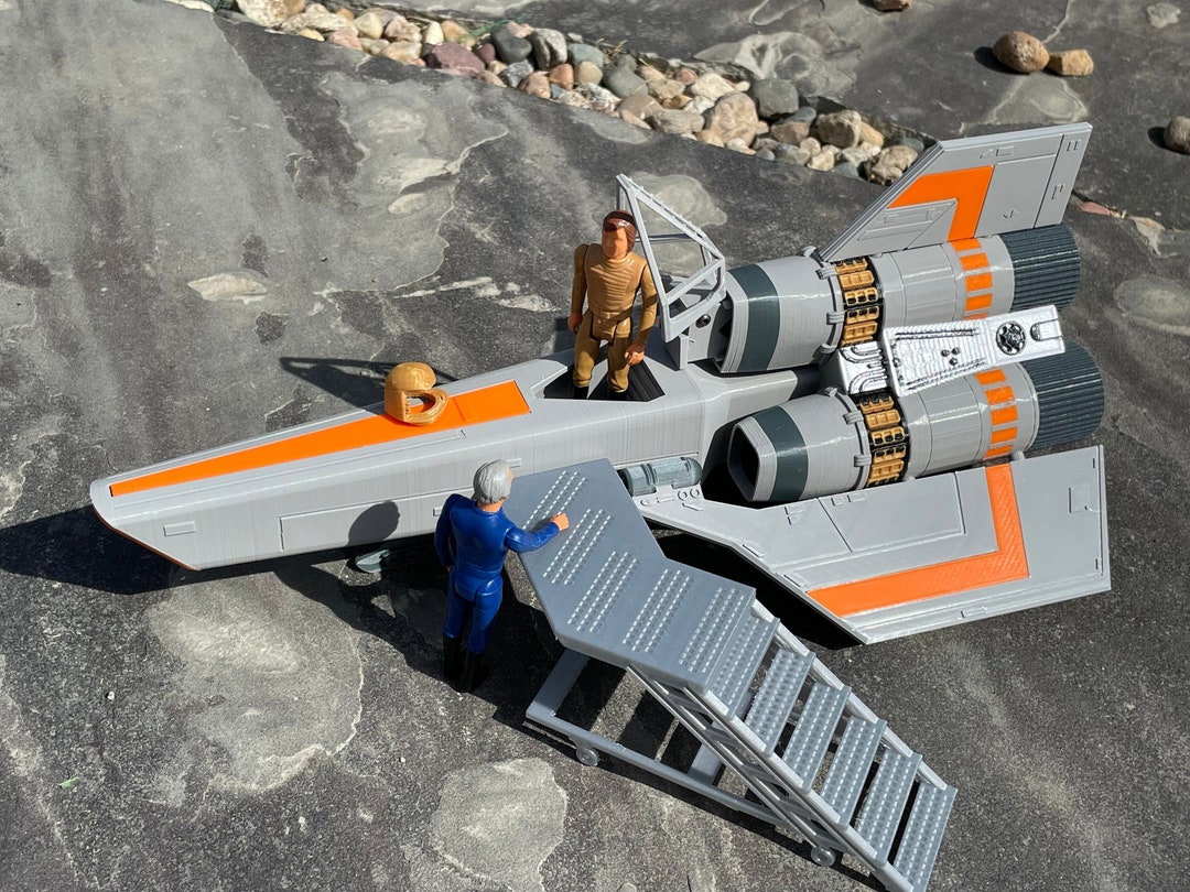 Battlestar Galactica Colonial Viper MK1 3.75" Play Set. Includes Viper ...