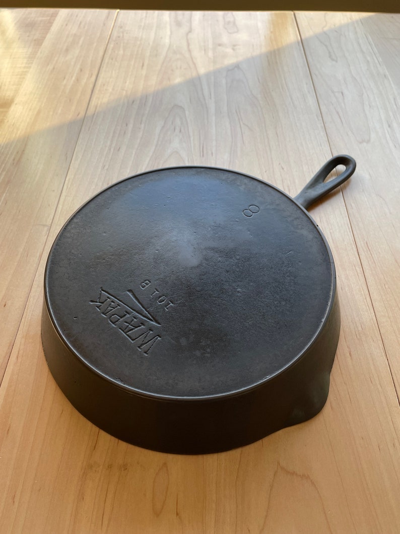 Wapak #8 Z Logo Cast Iron Skillet - Etsy