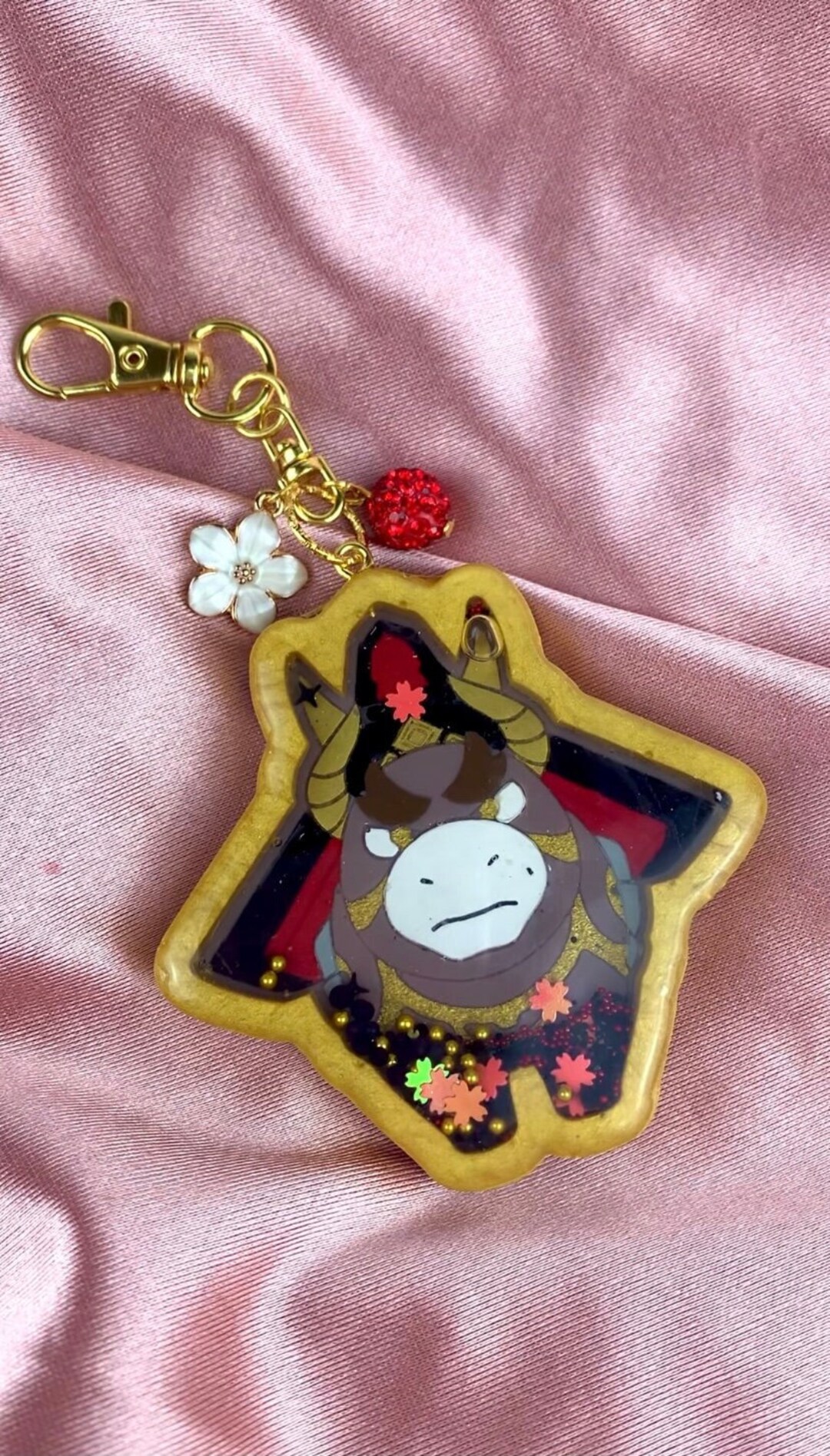 Genshin Itto Ushi Keychain, Gaming Gifts for Her, Gaming Gifts for Him ...