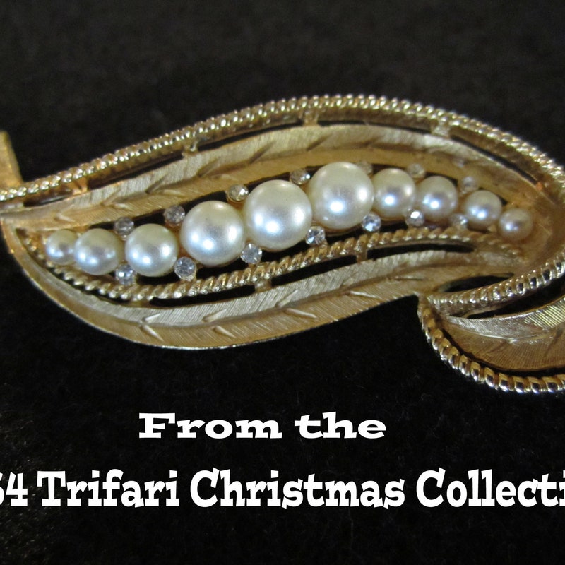 Trifari Brooch - Etsy