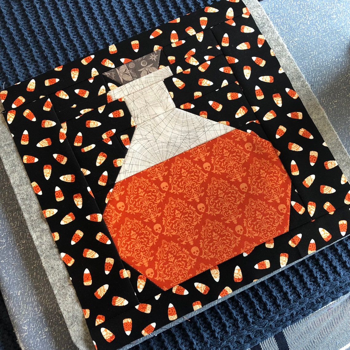Round Potion Bottle Quilt Block - Etsy