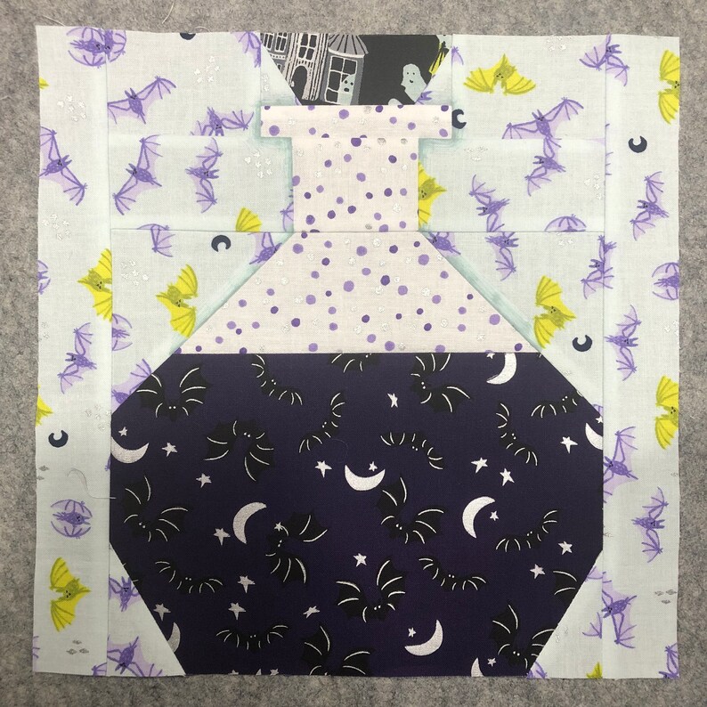 Round Potion Bottle Quilt Block - Etsy