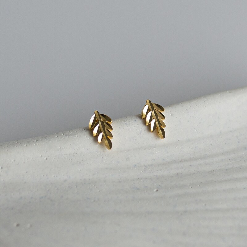 Small Gold Leaf Earrings - Etsy