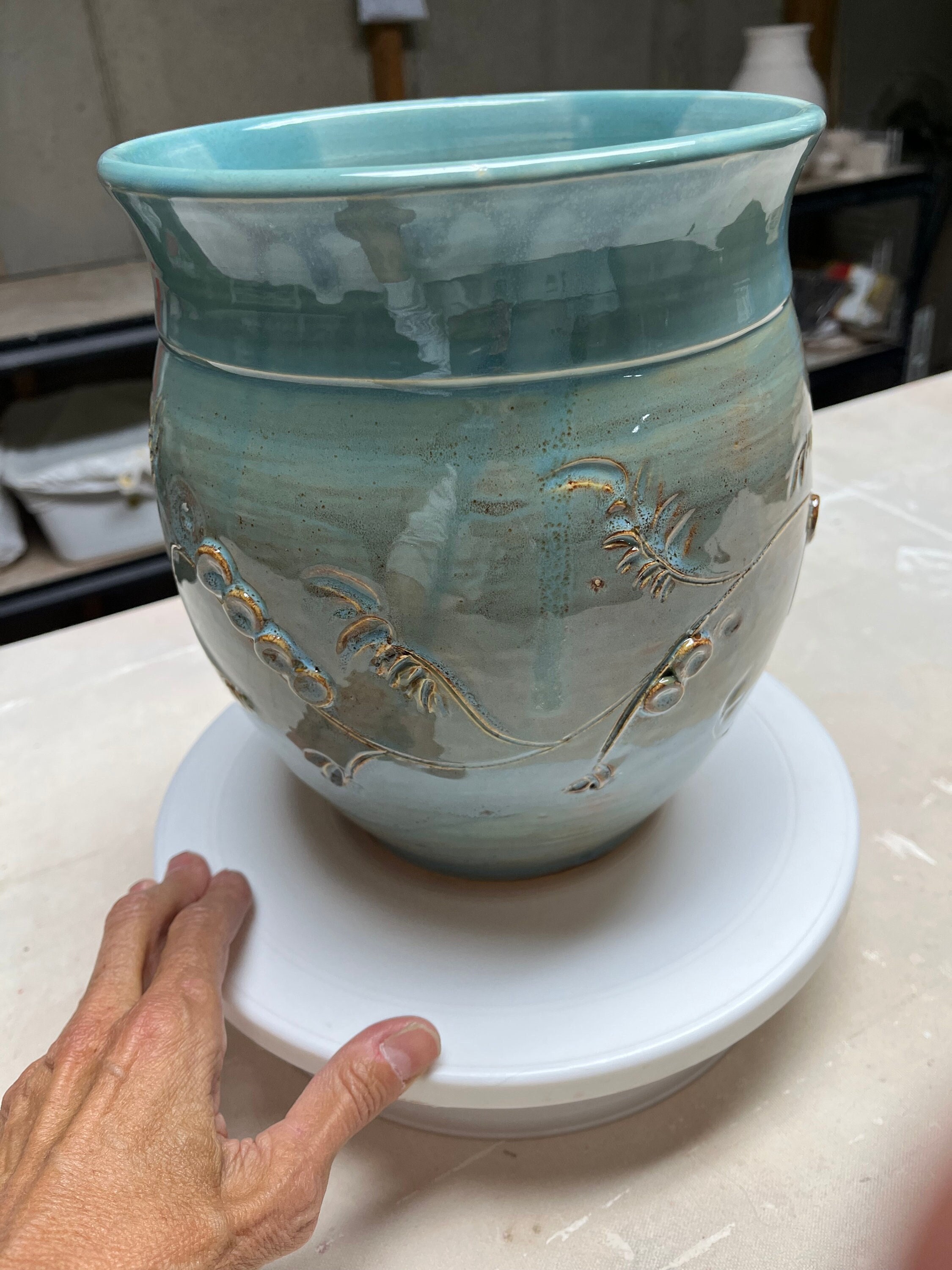 Majestic Ivy Pottery Planter 8.5x 9.5 - Etsy