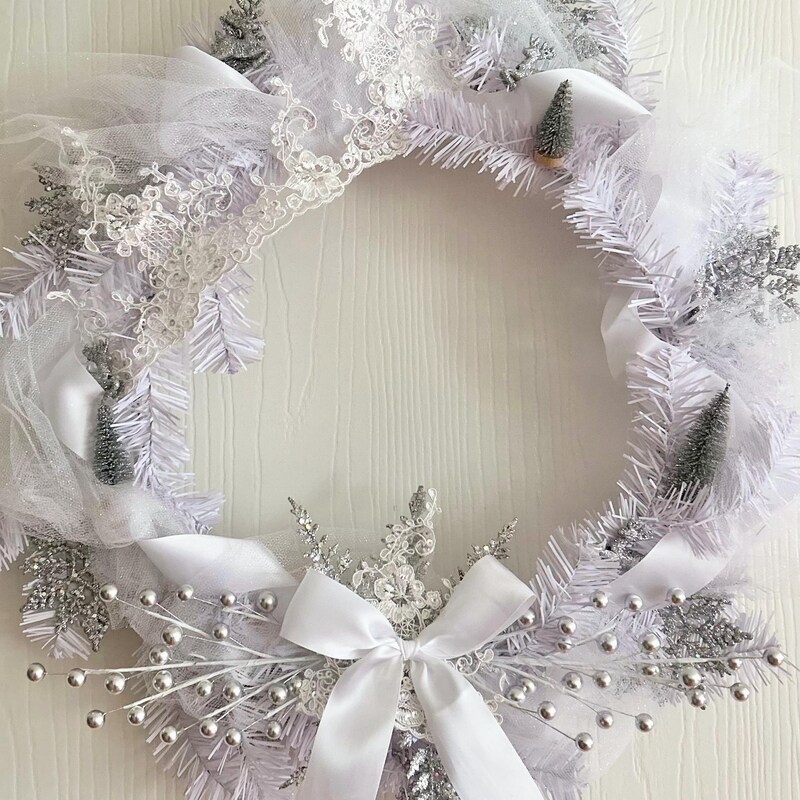 Silver Wreath - Etsy