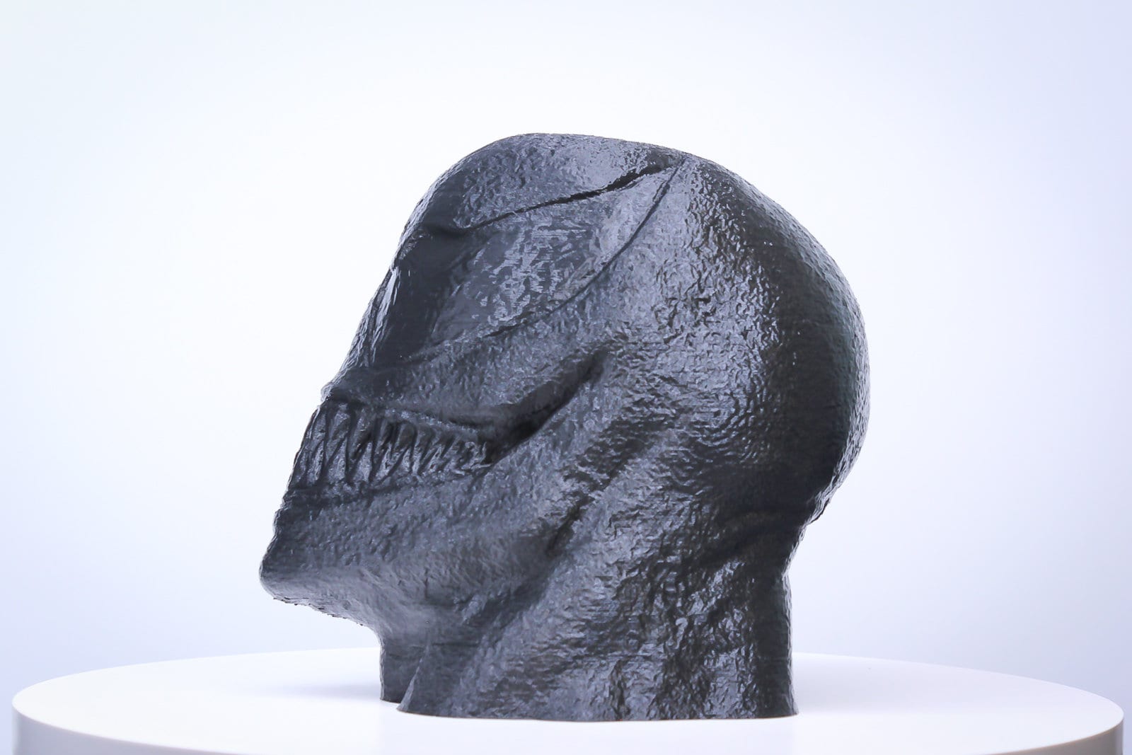 Venom Headphone Stand | Headset Holder | Movie Nerd Gift | Venom ...