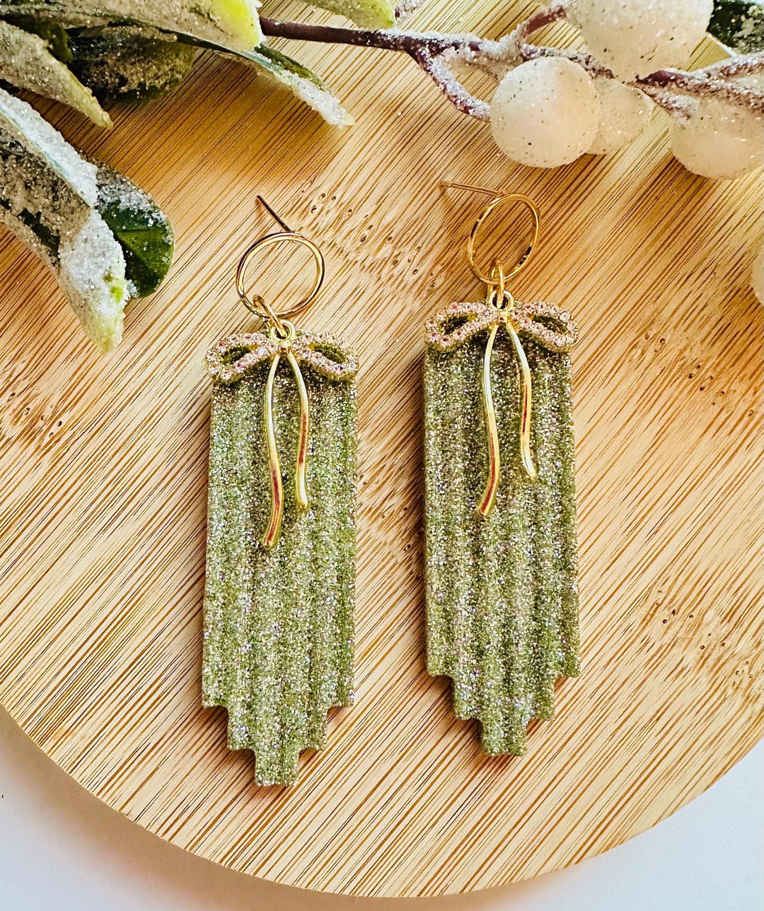 Gold Bow Cascade Drops - Holiday Party Glotter Drop Earrings - Etsy