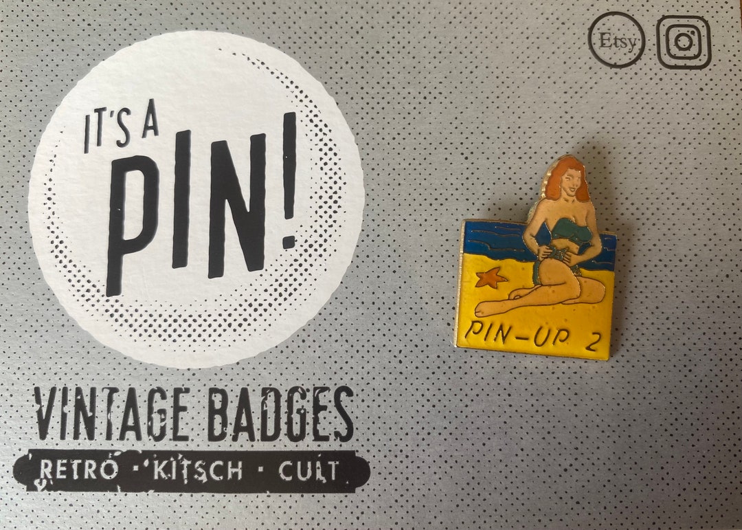 Retro Sexy Pin up 2 Girl Pin Badge - Etsy