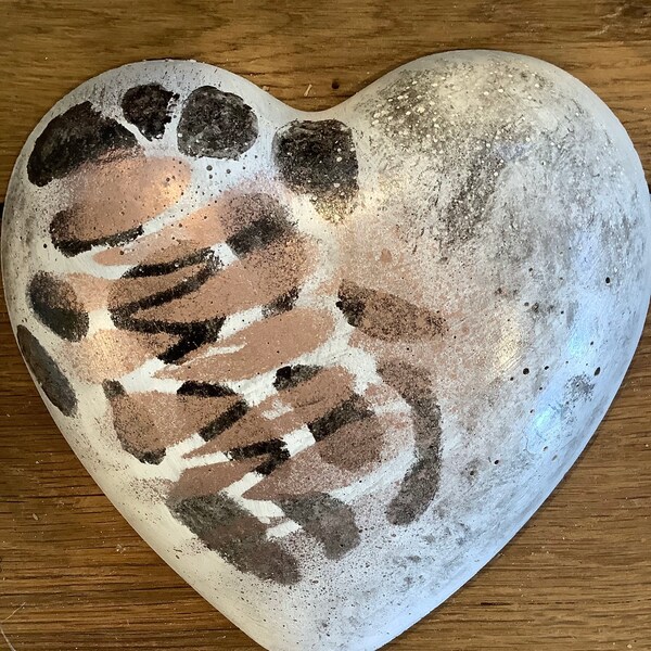 Concrete Heart - Etsy
