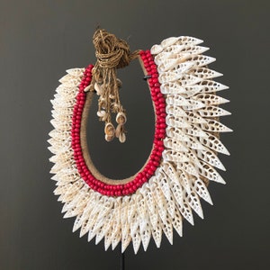 Decorative Shell Necklace on a Custom Stand White Shell Red - Etsy