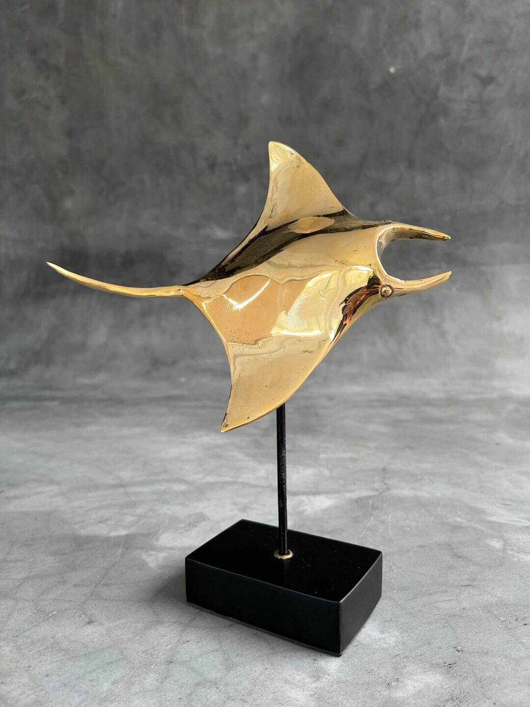 Gold Bronze Manta Ray Sculpture – Modern Ocean Animal Figurine, Coastal ...