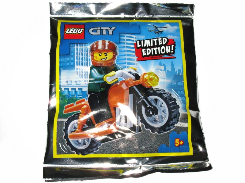 Choose a LEGO City Foil Pack Minifigure Crafts Birthday Party Bag Toys ...