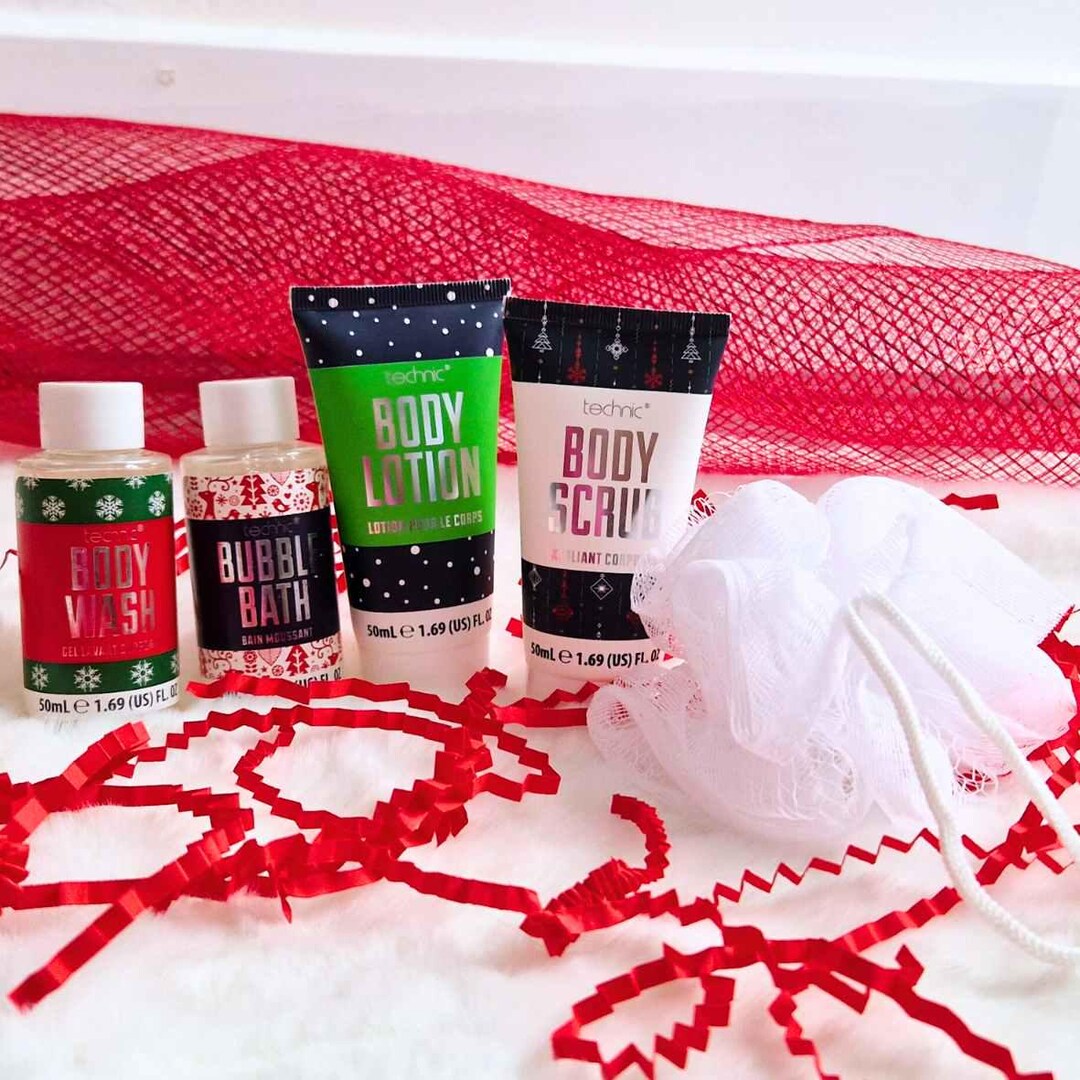Technic Tree of Treats Bath Set Christmas Gift Set Secret Santa Pamper ...