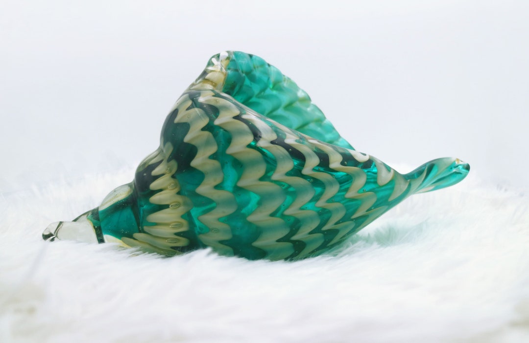 Handmade Blown Green Glass Shell,beach Sculpture,glass Conch,beach Art ...