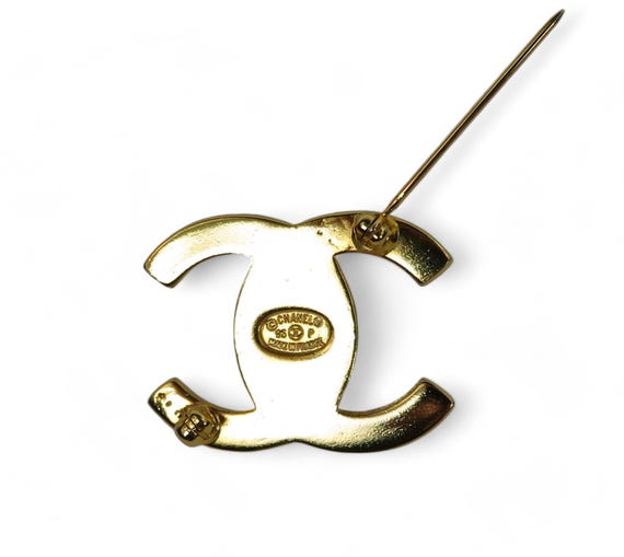 Authentic Vintage Chanel Brooch, Gilded With 24-carat Fine Authentic Vintage Chanel Brooch, Gilded With 24-carat Fine