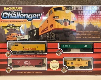 Challenger Train Set - Etsy