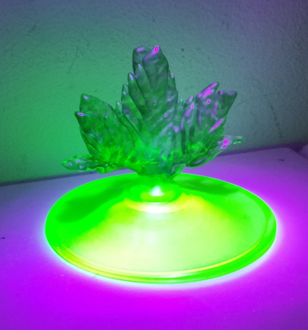 Rare Uranium Glass Card Holder in the Shape of a Maple Leaf - Etsy