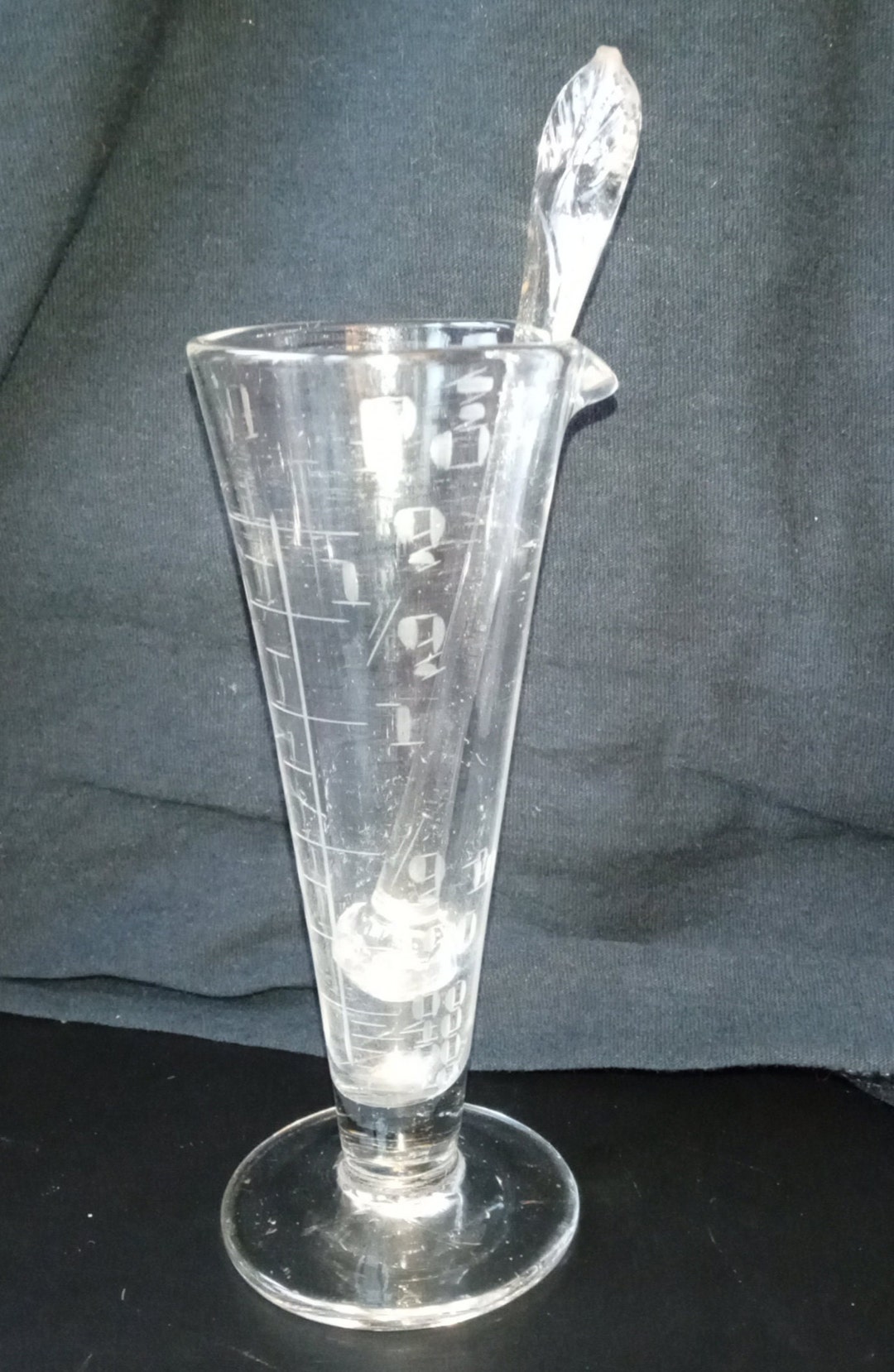 Antique Laboratory Beaker With Etched Measurements and Stirring Rod - Etsy