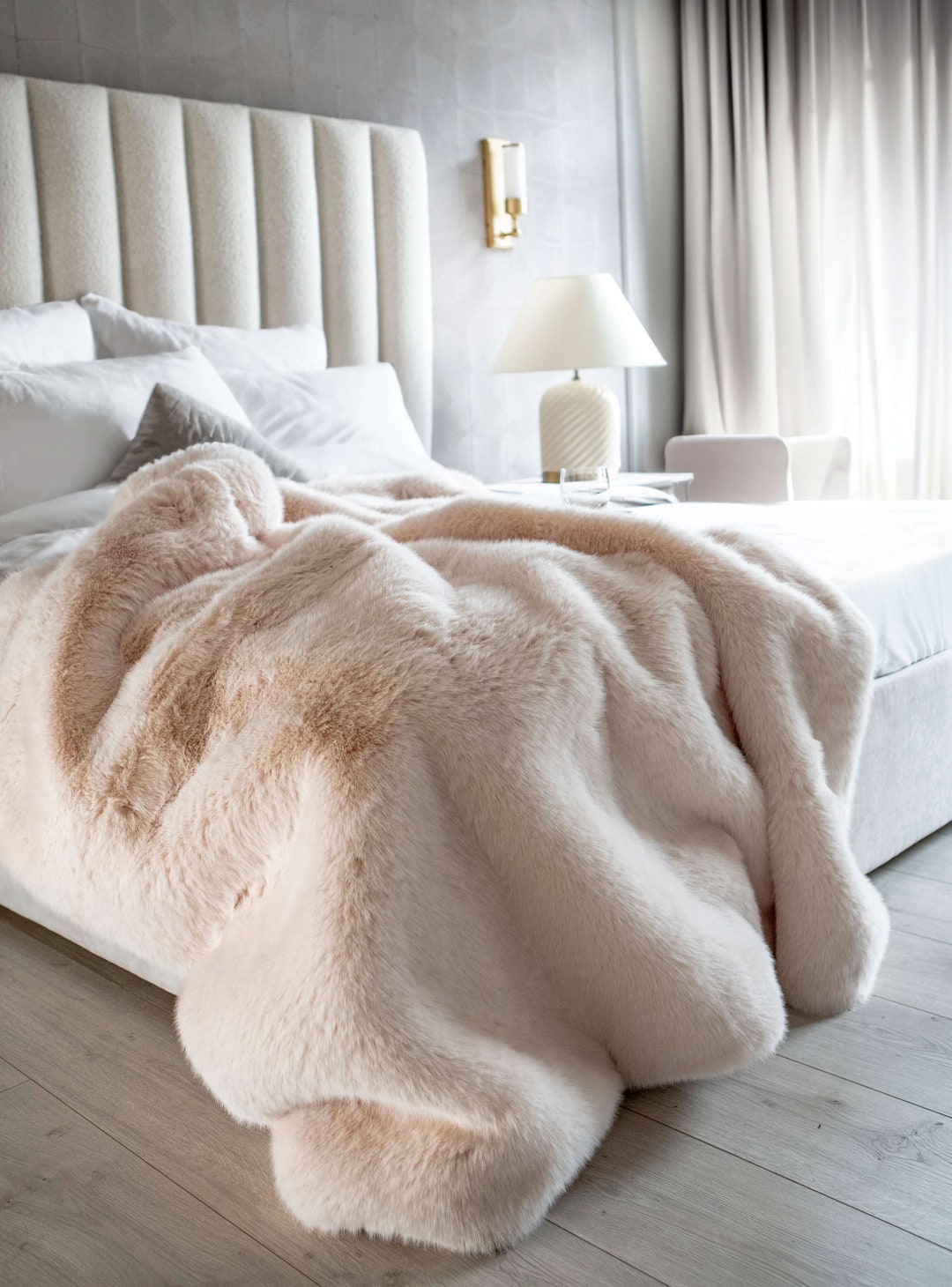 Luxury Faux Fur Throw Blanket - Handmade | Chinchilla Fur | Weighted ...