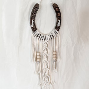 Macrame Horseshoe Wall Hanging Decor Art - Etsy