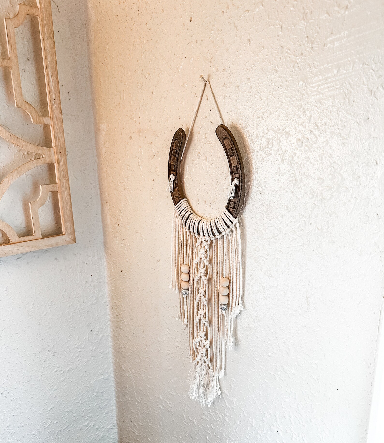 Macrame Horseshoe Wall Hanging Decor Art - Etsy