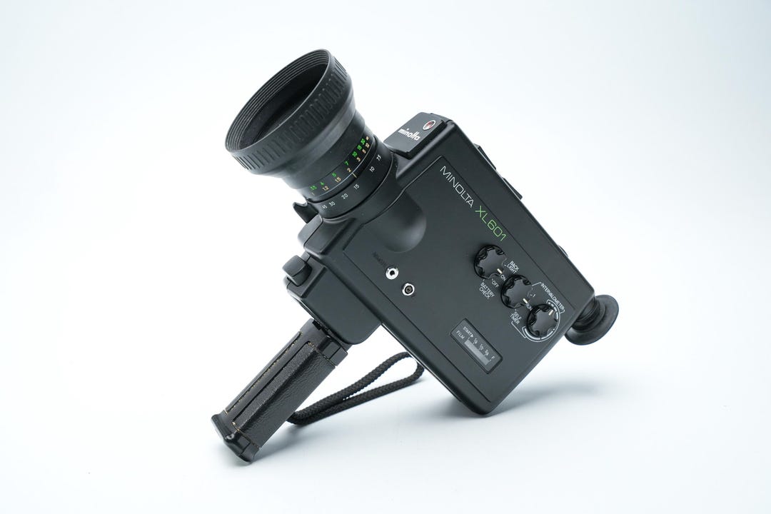 Minolta XL601 Super 8 Camera – F/1.7 Rokkor Lens, 6x Zoom, Split Focus ...