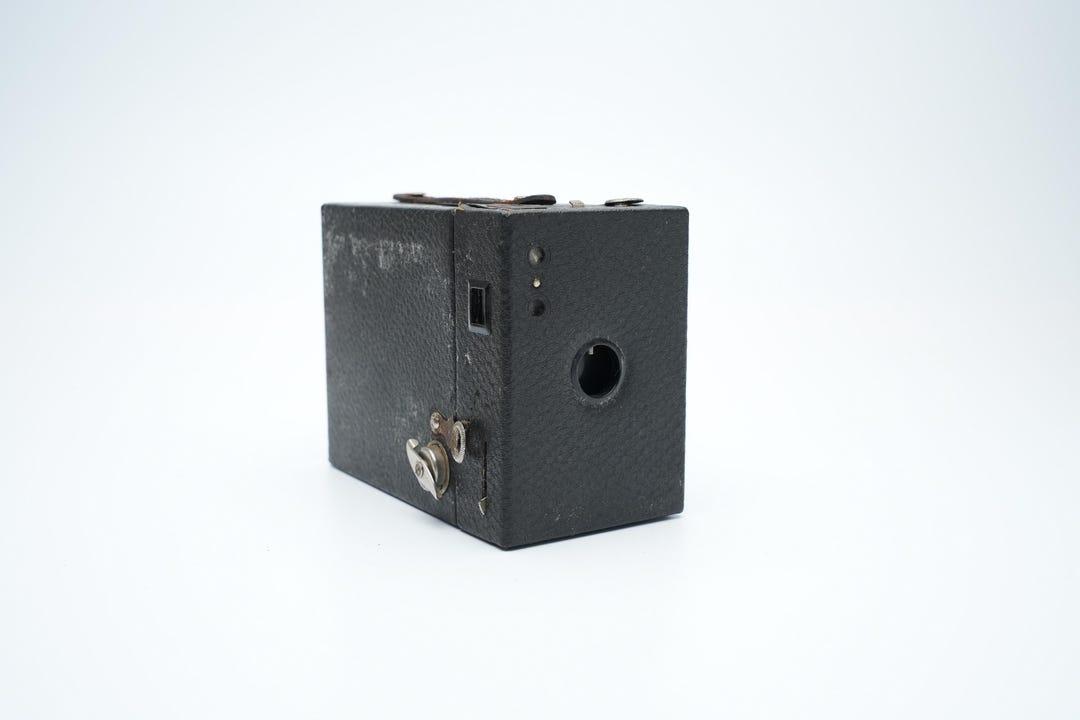 Kodak No. 2 Cartridge Hawk-eye Model C - Iconic 1920s Box Camera for ...