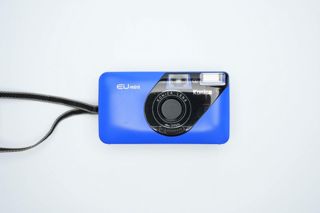 Konica Eu-mini Compact Camera – Classic 1990s Design for Analog ...